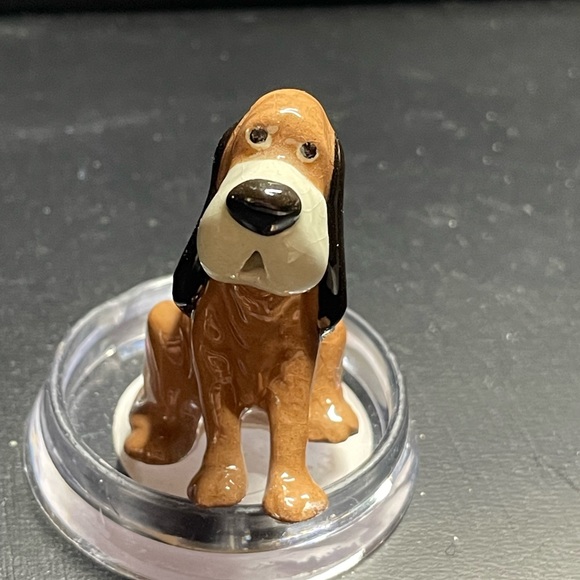 Hagen Renaker | Art | Hagen Renaker Mcm Bloodhound Miniature Figurine ...